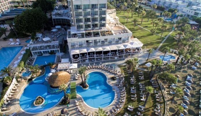 Golden Bay Beach Hotel, Larnaca