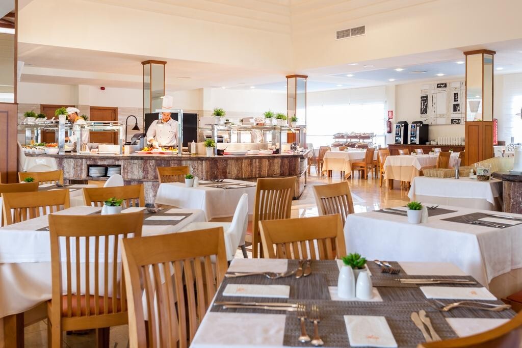 Zafiro Menorca Hotel, Cala'n Bosch, Menorca