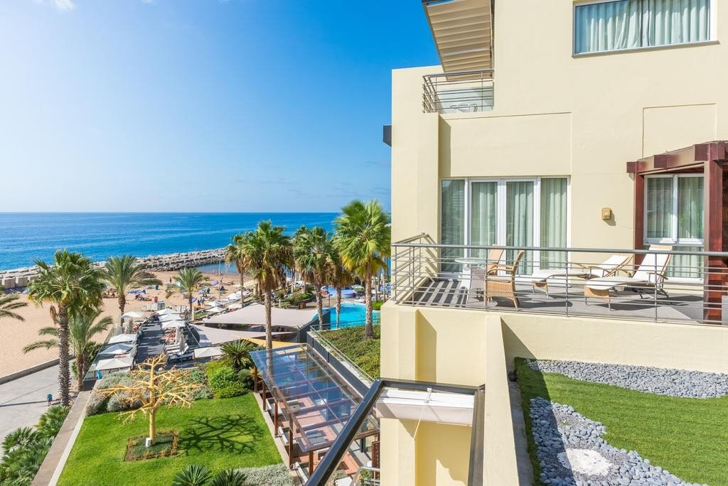 Savoy Calheta Beach Hotel, Calheta